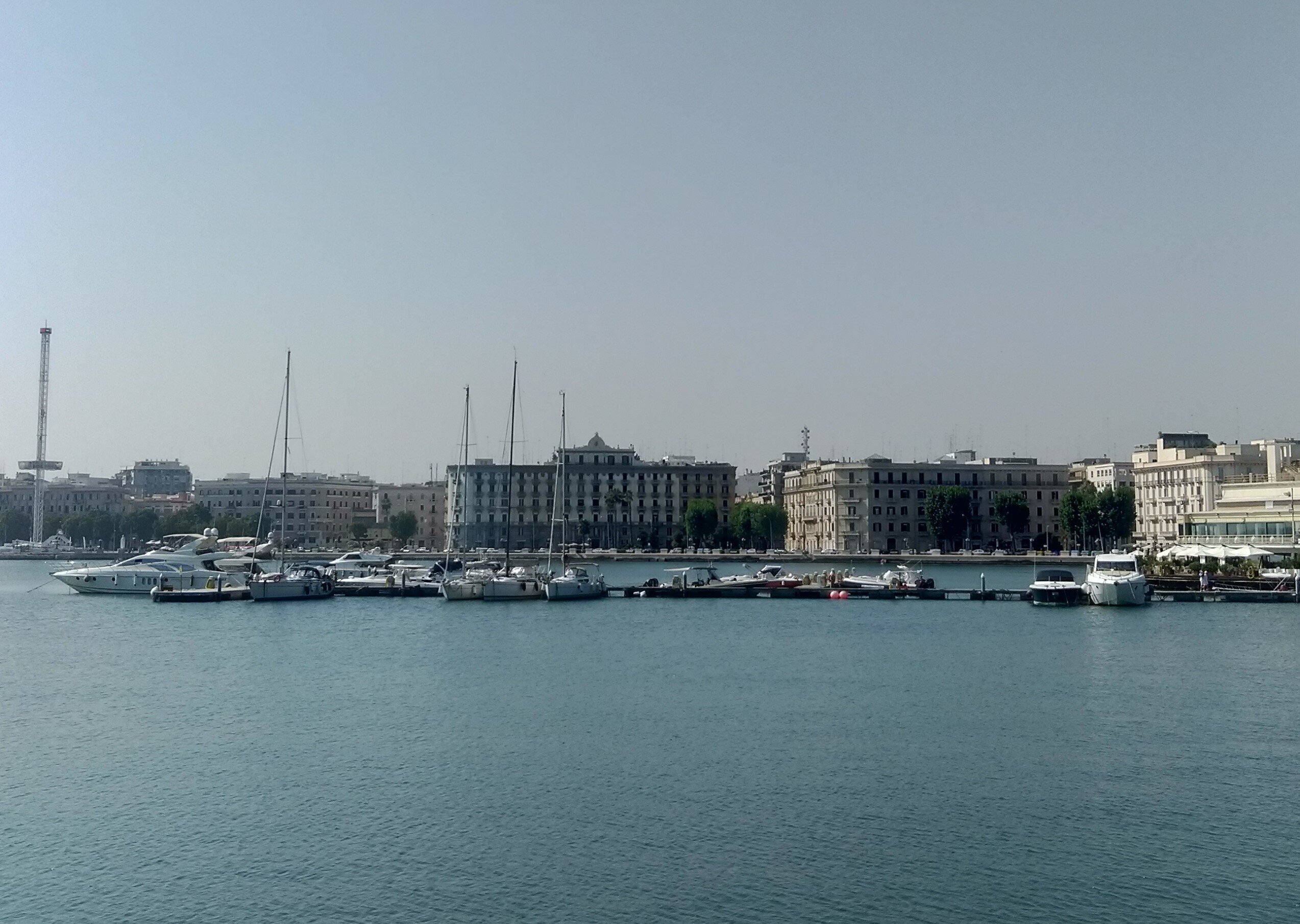 Bari sights: what to see in one day in the capital of Puglia