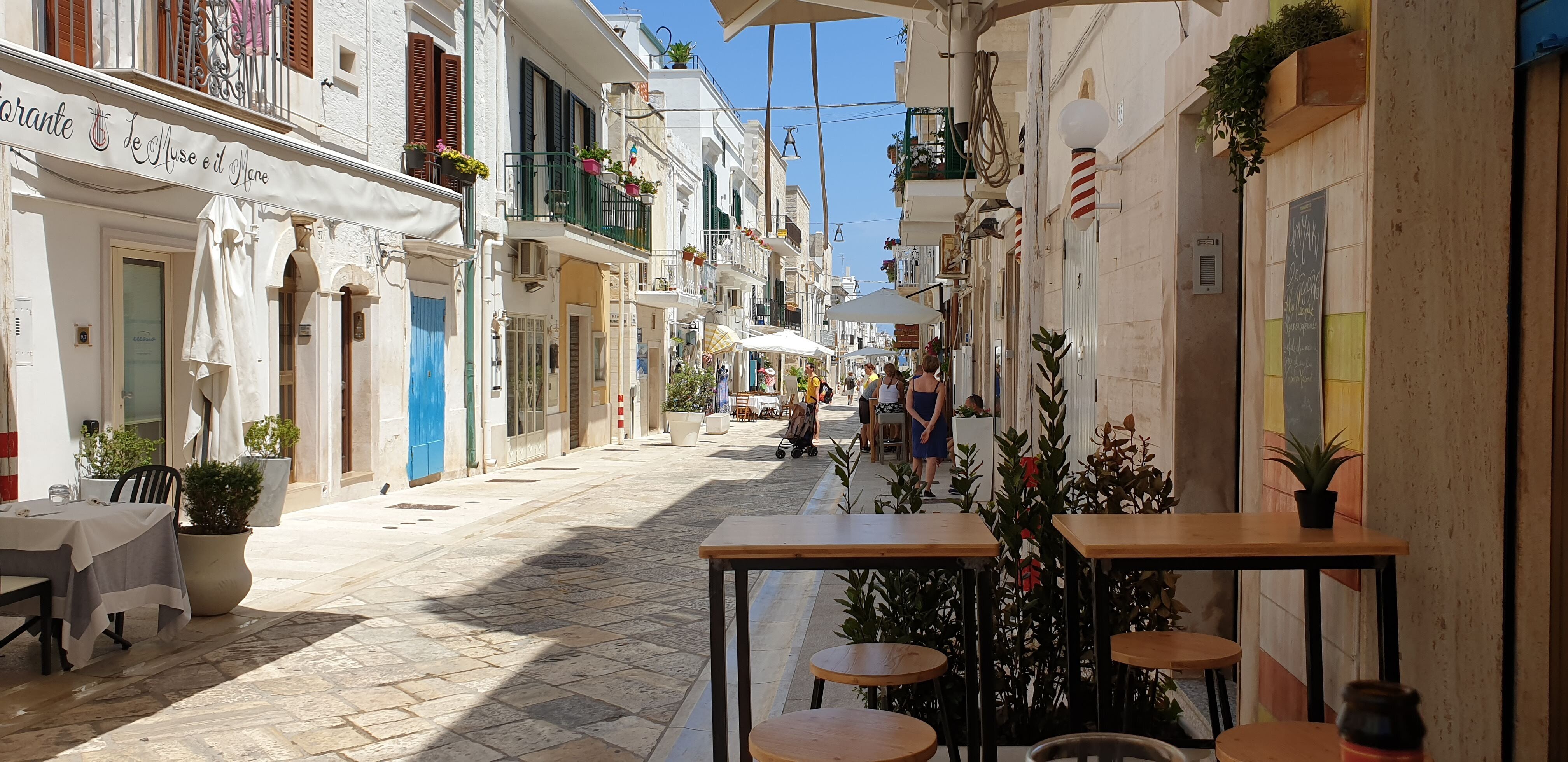 A week in Barletta: beaches and sights in the north of Puglia