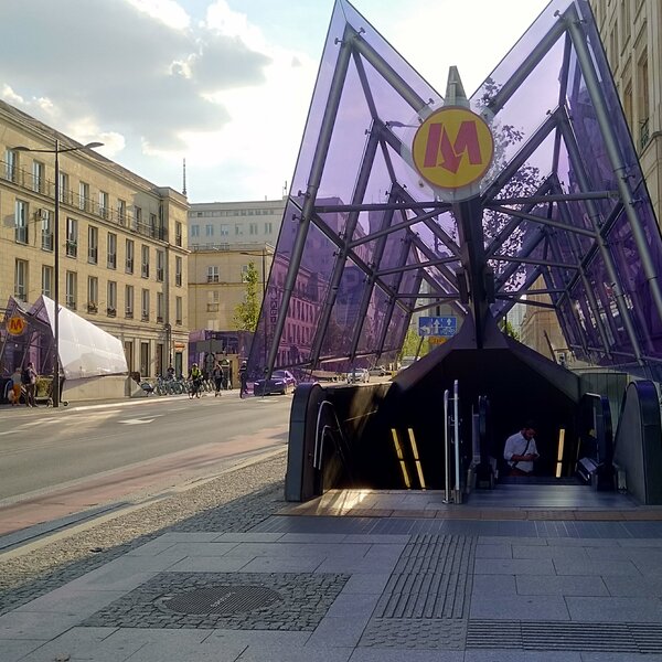 How to use public transportation in Warsaw: buses, streetcars, metro ...