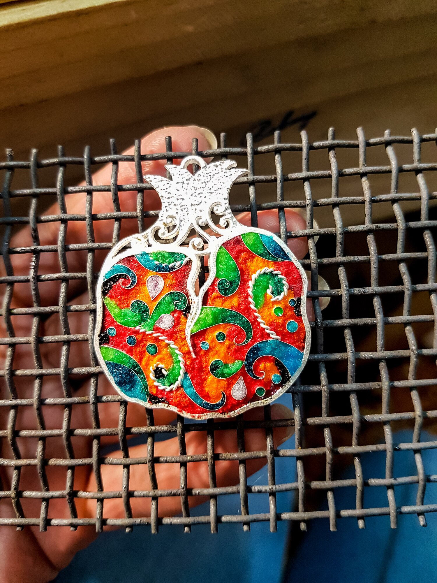 Unusual souvenirs from Georgia: what to bring from Tbilisi
