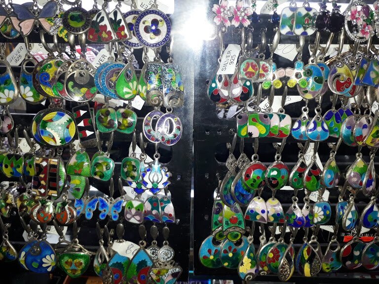 Unusual souvenirs from Georgia: what to bring from Tbilisi