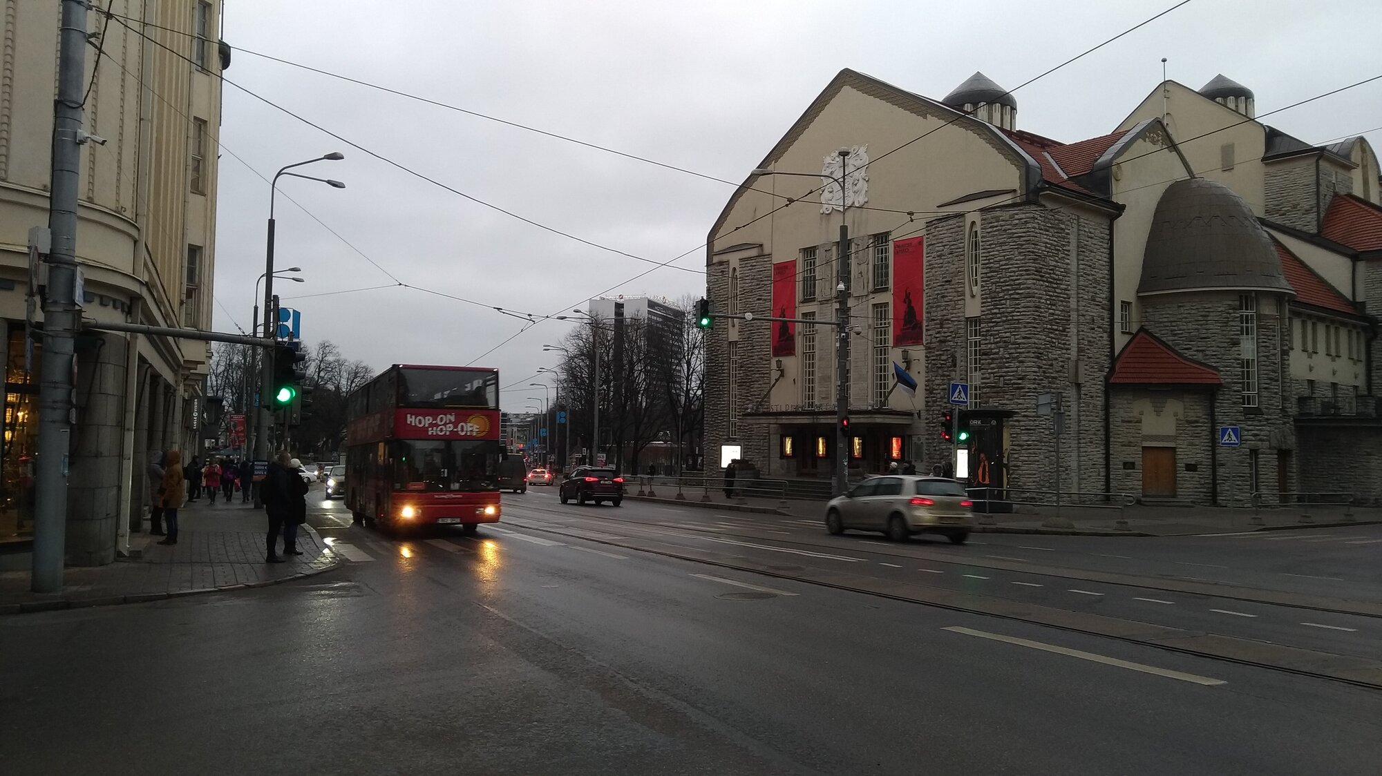 How to use public transport in Tallinn: buses, streetcars and trolleybuses