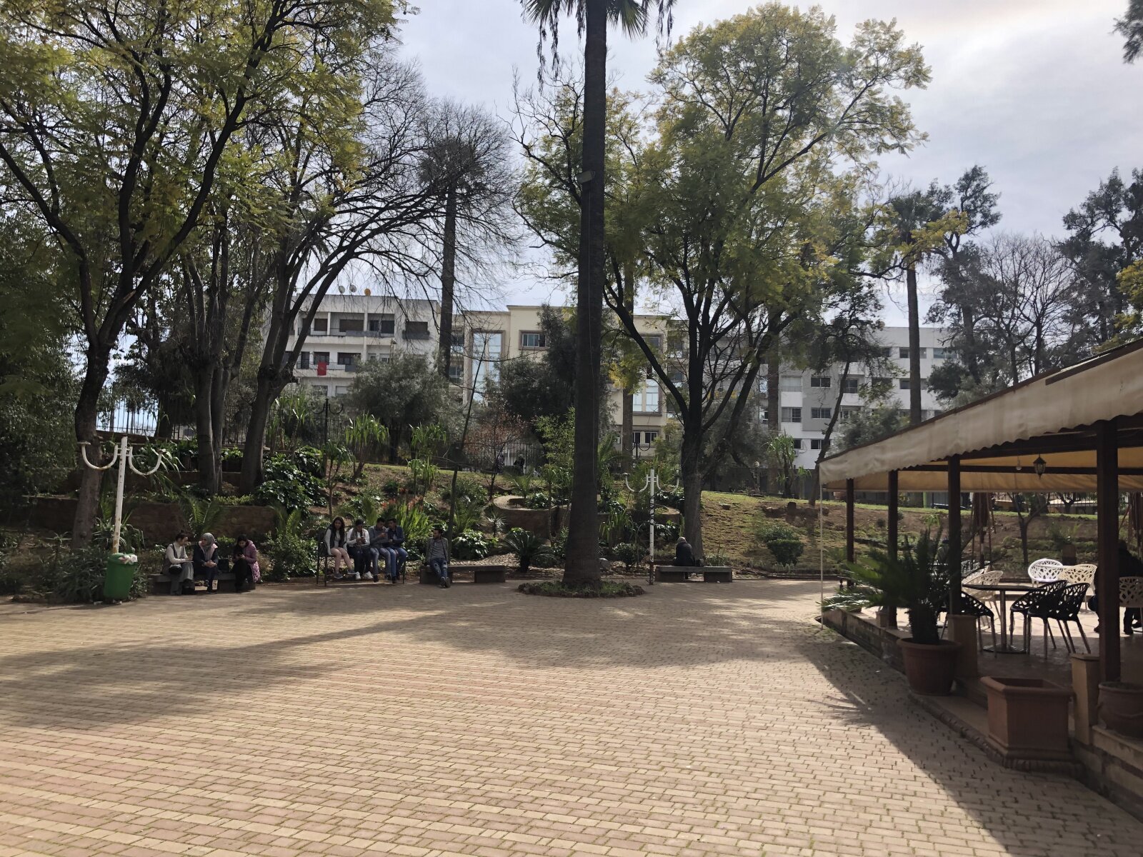 Which neighborhood of Fez is more convenient and safe for a tourist to ...