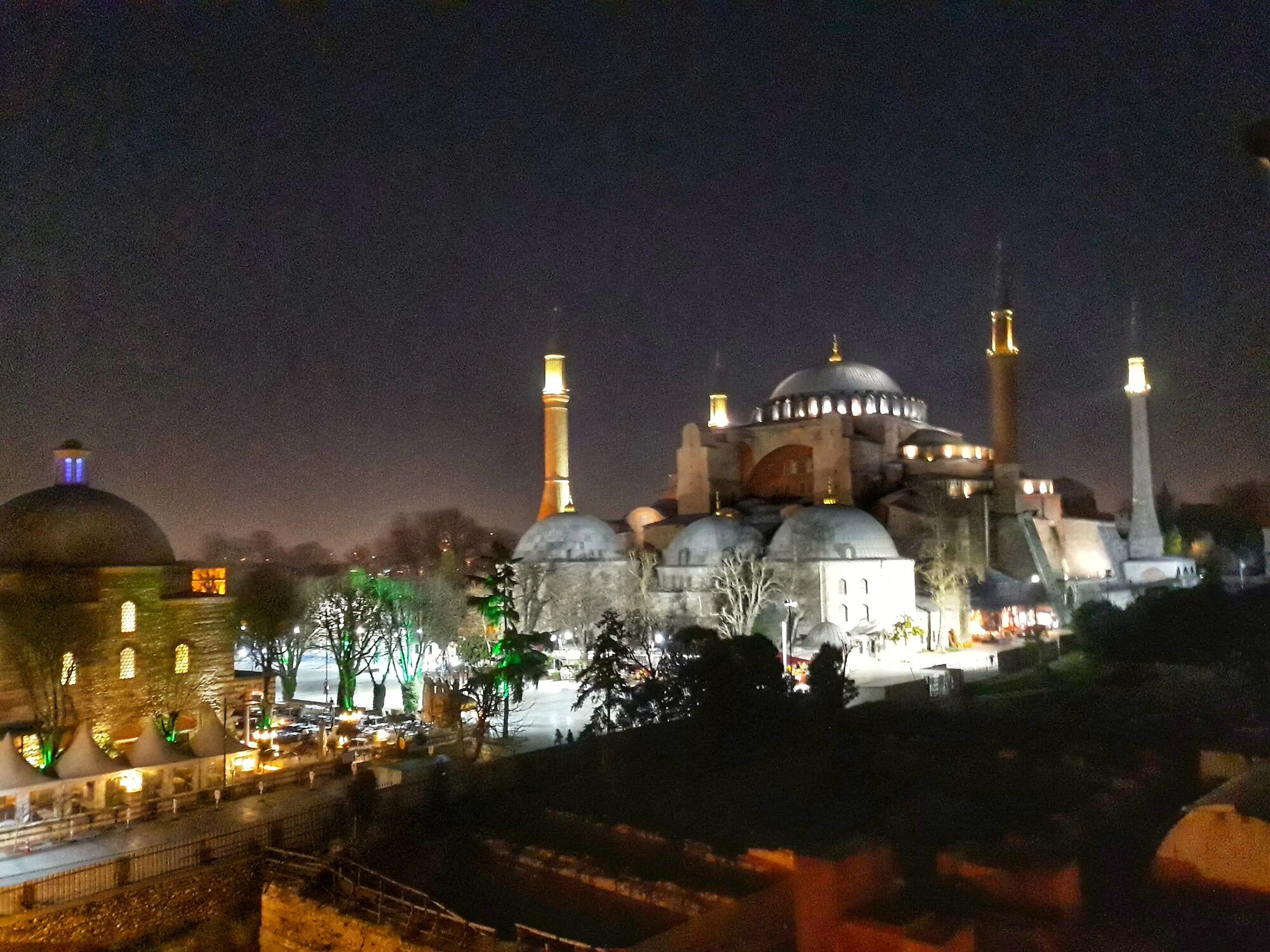 Taht and more: 14 beautiful locations for photo shoots in Istanbul