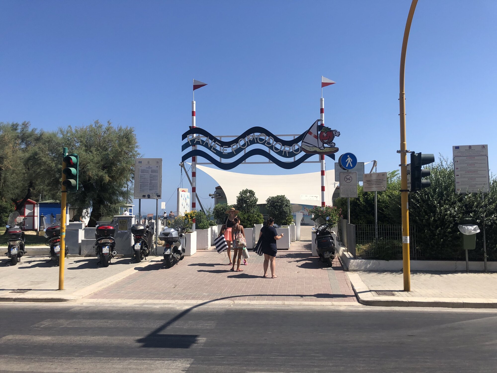 Beaches of the center of Puglia: from Bari to Brindisi