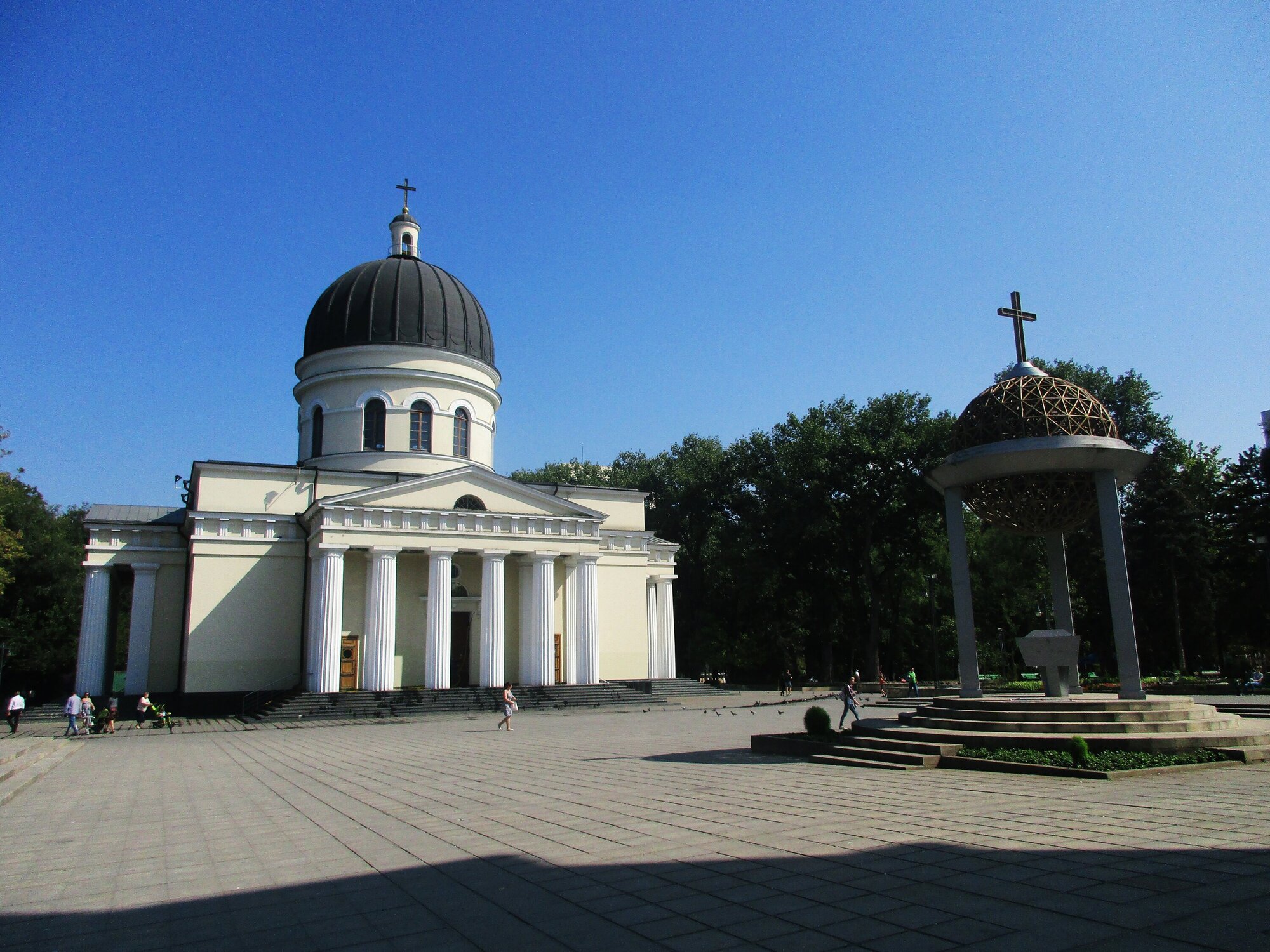 Chisinau: a city where the main attraction is food and wine