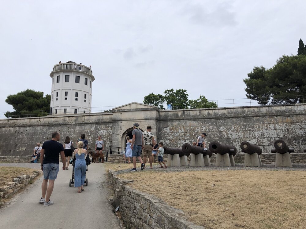 A day in Pula: main sights