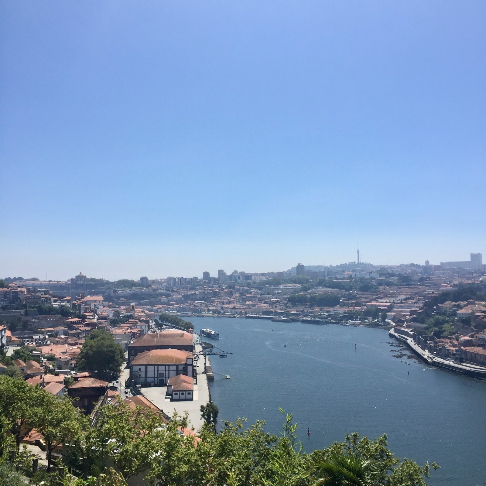 Porto neighborhoods: where to stay for tourists?